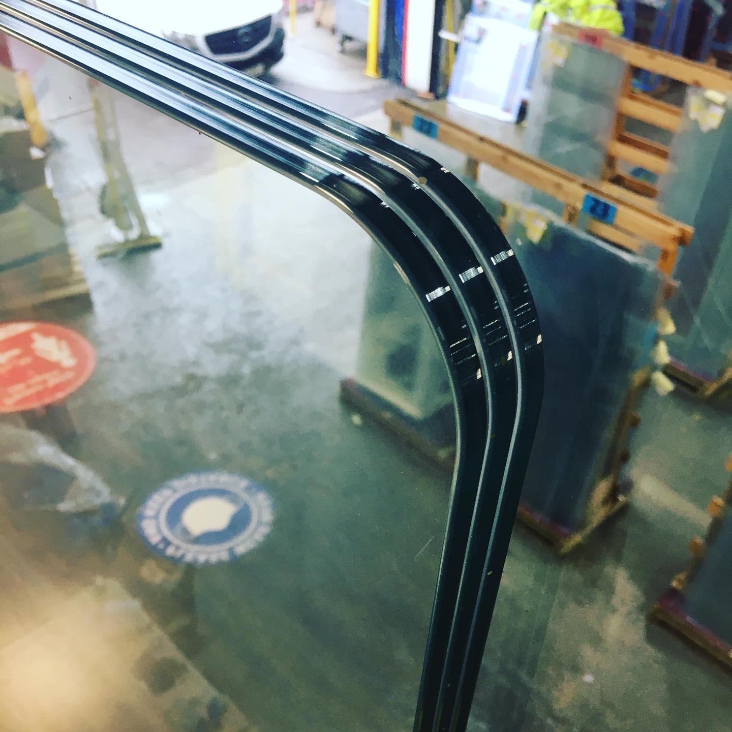 What’s the difference between radius and dubbed corners?